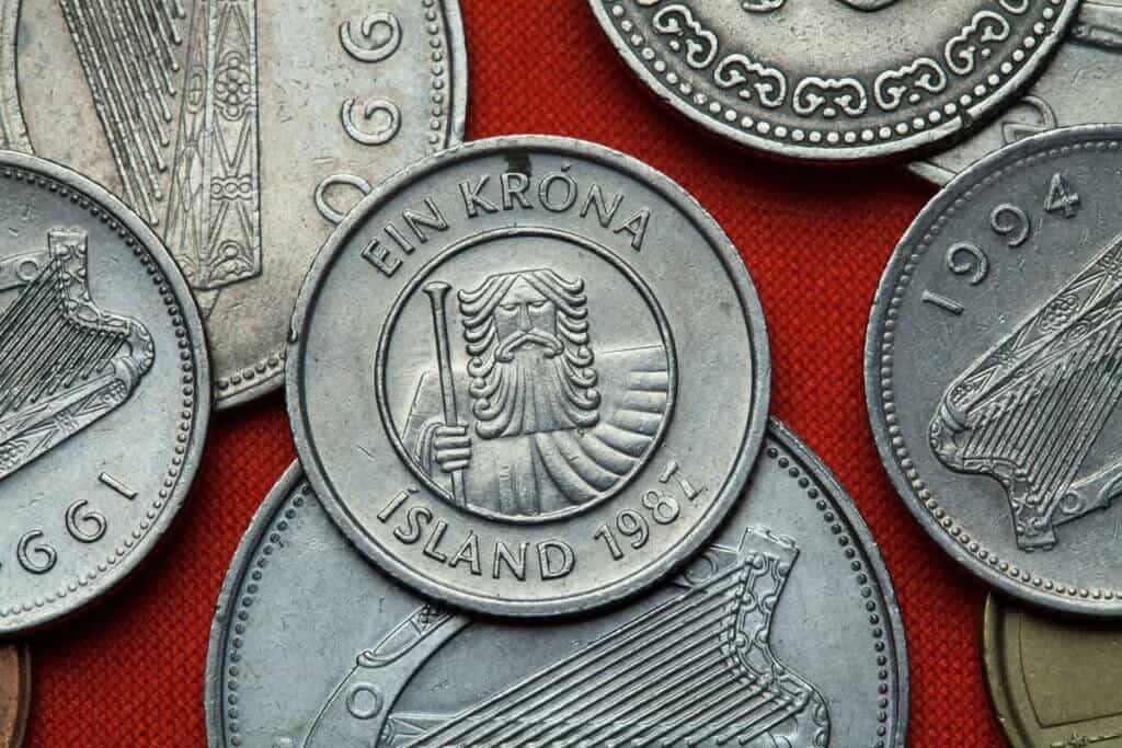 Currency in Iceland: All You Need to Know in 2024